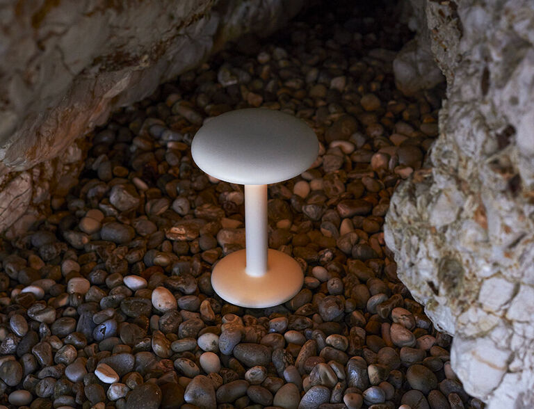 Iconic Lighting Design and modern light fittings | Flos USA