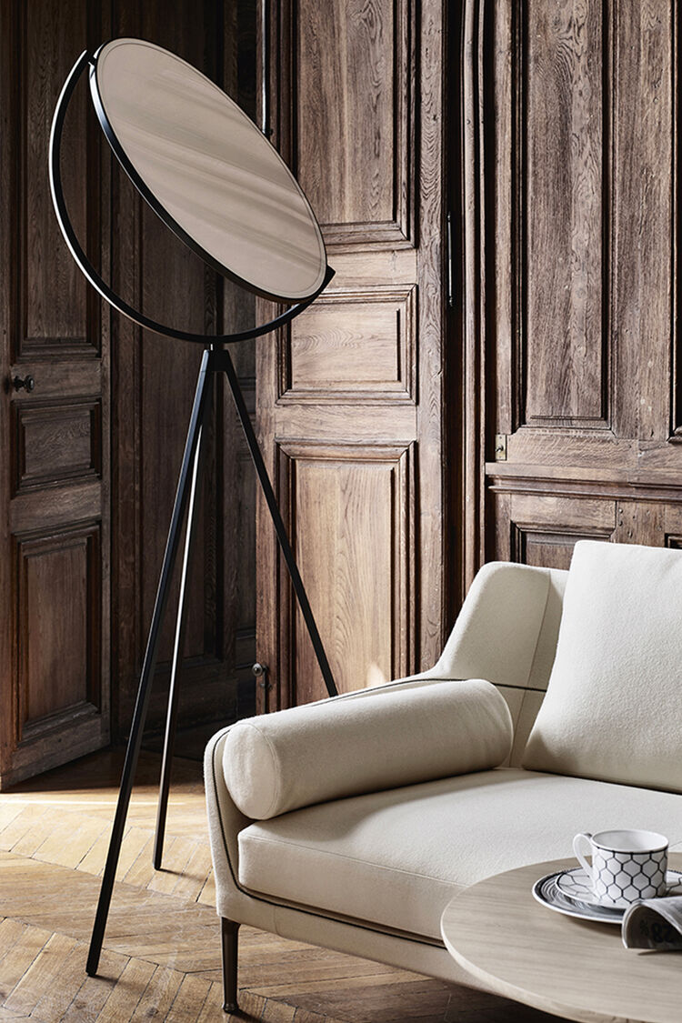 Contemporary and Modern Living Room lighting | Flos Official Online Store