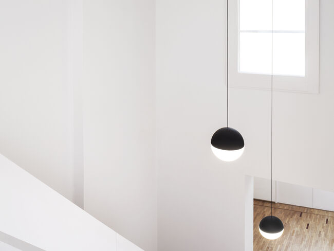 String Light Sphere Pendant Lamp | Flos Official Shop
