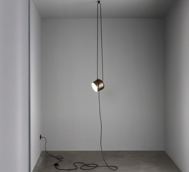 Aim Small cable-plug