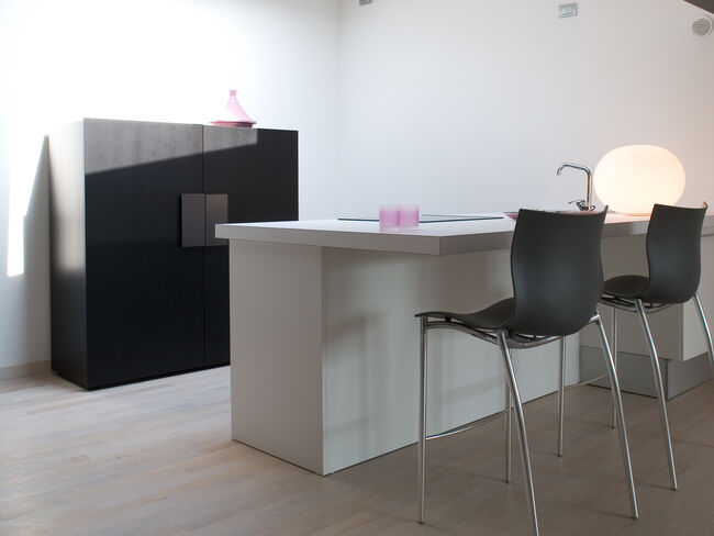 Glo-Ball Basic 2 Modern Table Lamp by Jasper Morrison | Flos USA