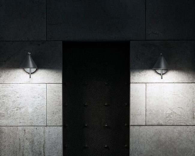 Captain Flint Outdoor W1 Modern Lamp by Michael Anastassiades | Flos USA