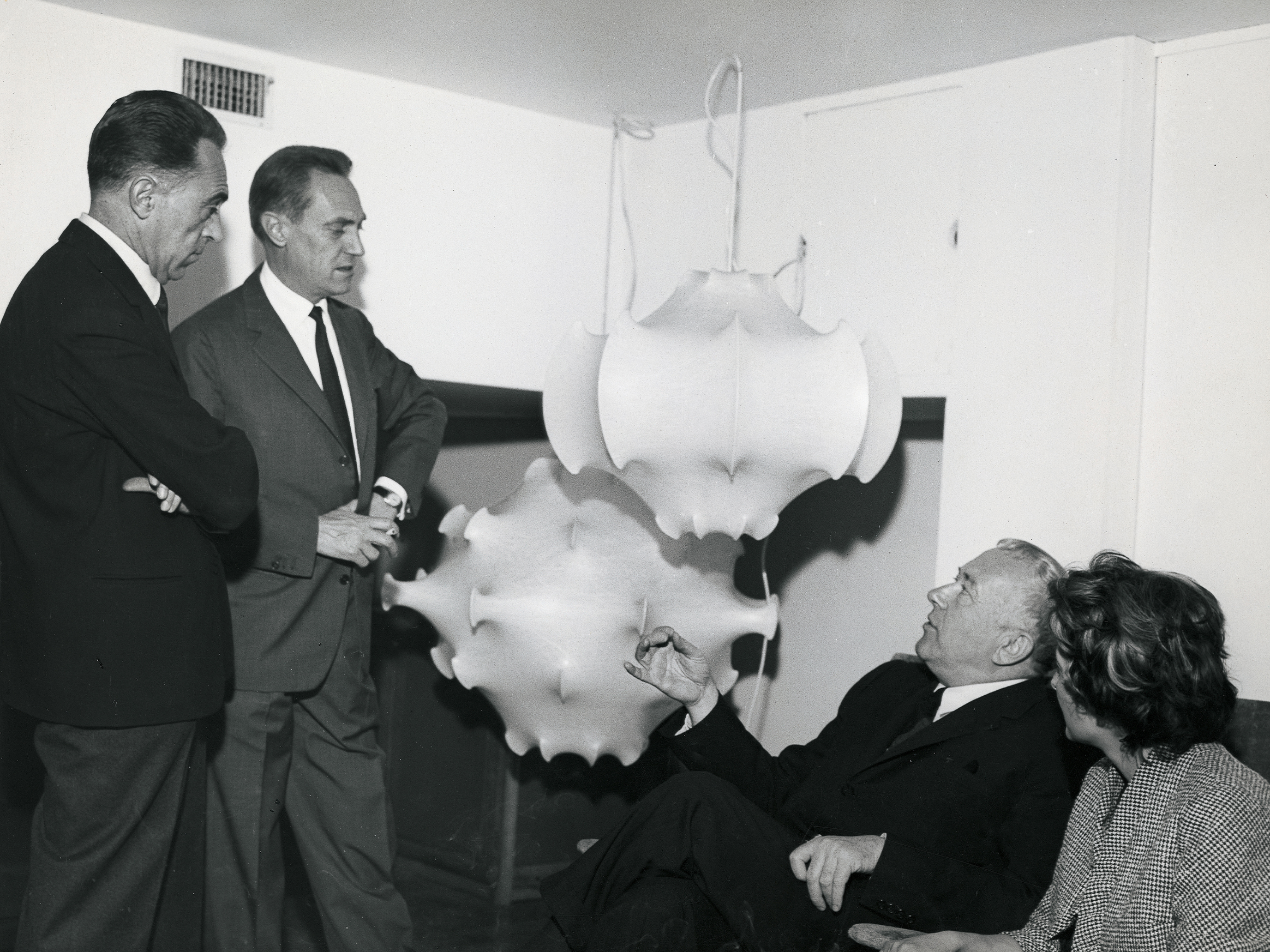 Cocoon Lighting: Story Behind the Beginning of Flos | Flos Official Shop