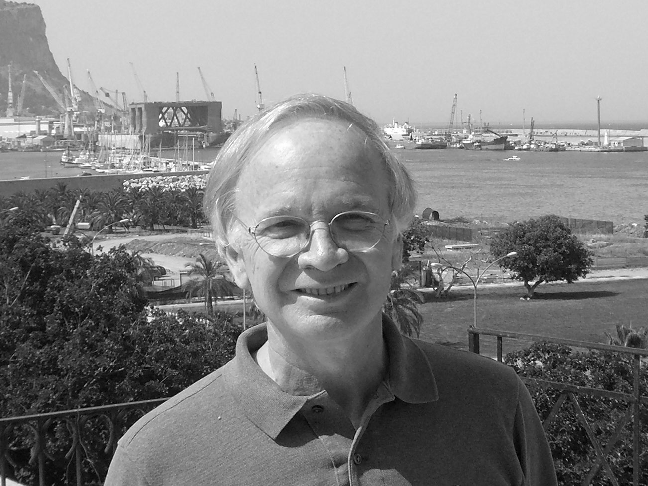 Paolo Rizzatto lamps | Flos Official Shop