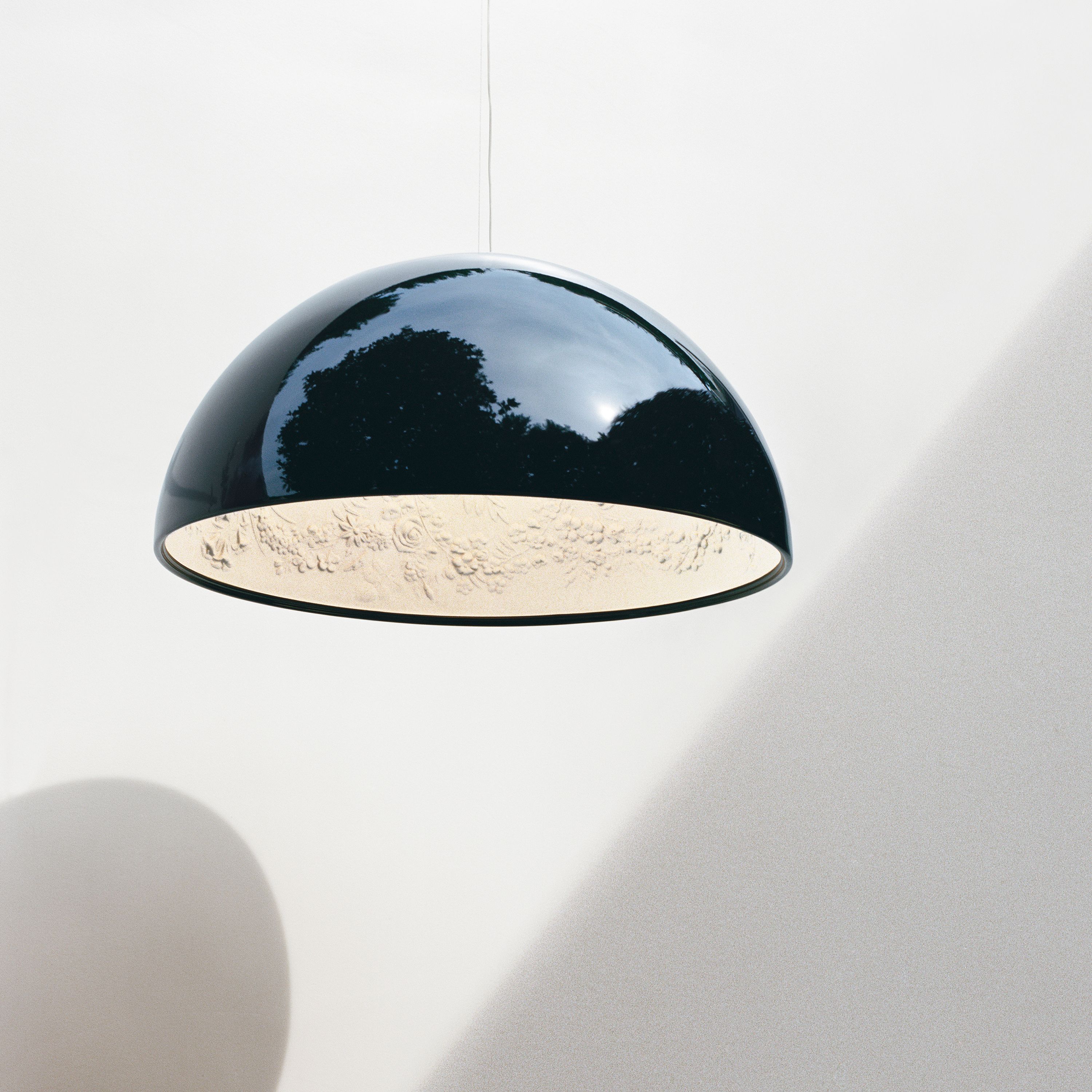 Design pendant lamps, contemporary lighting fixtures | Flos Official Shop